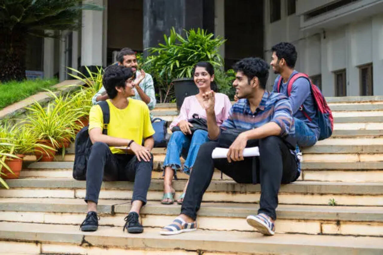 Top Engineering Colleges Other Than IITs and NITs | UniList