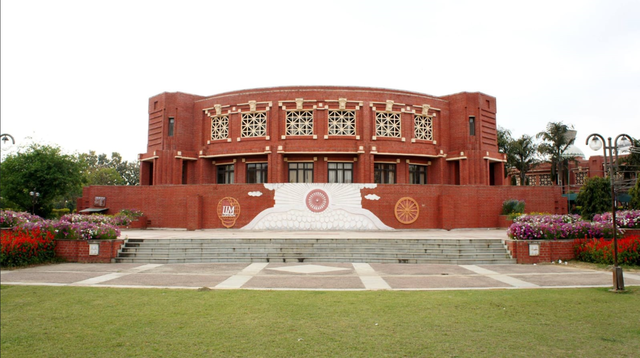 IIM Lucknow achieves 16 Gold Medals in inter-IIM Sports Fest | UniList