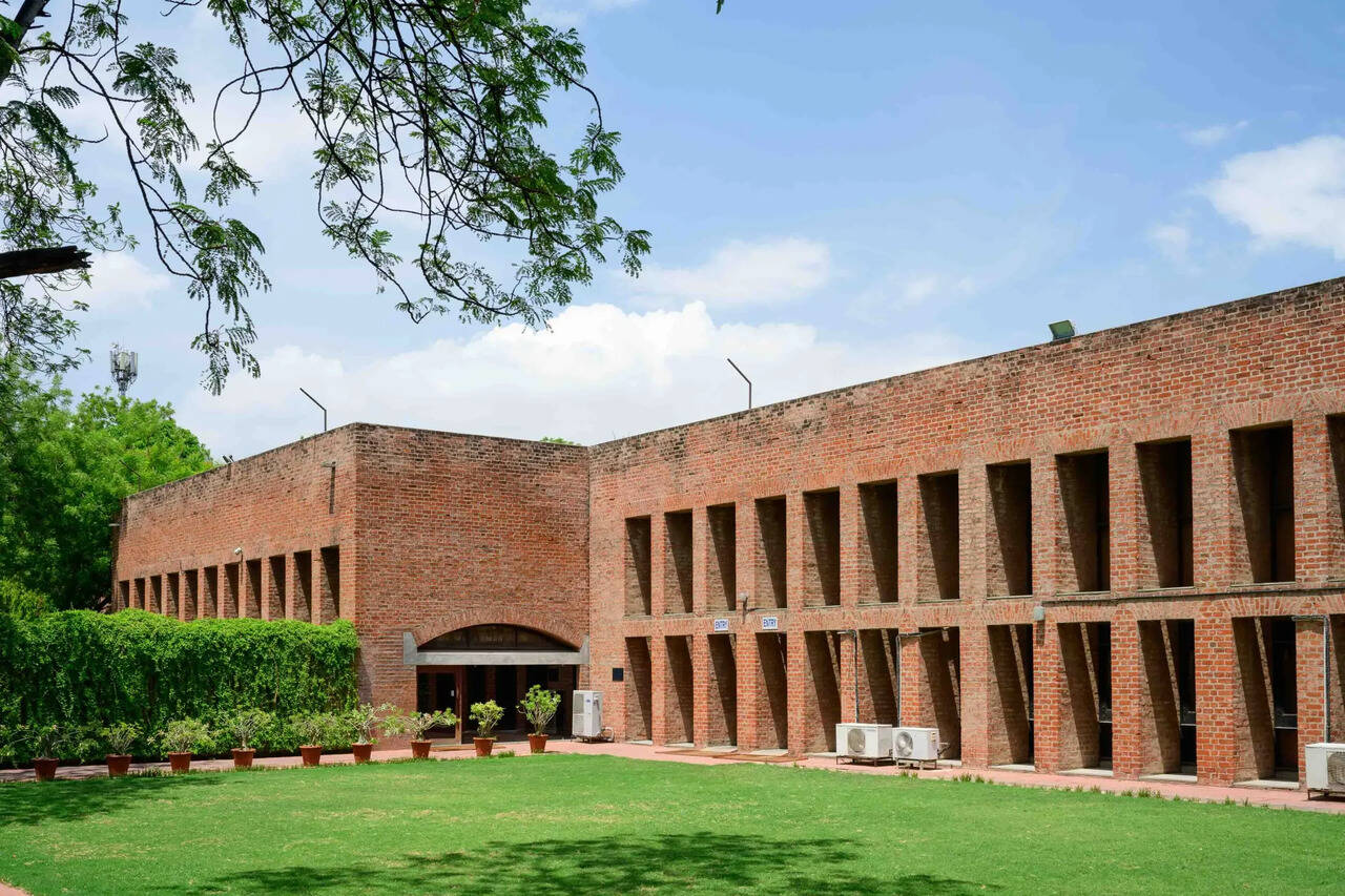 Iim Ahmedabad: IIM Ahmedabad Leads Indian MBA Programs in QS ...