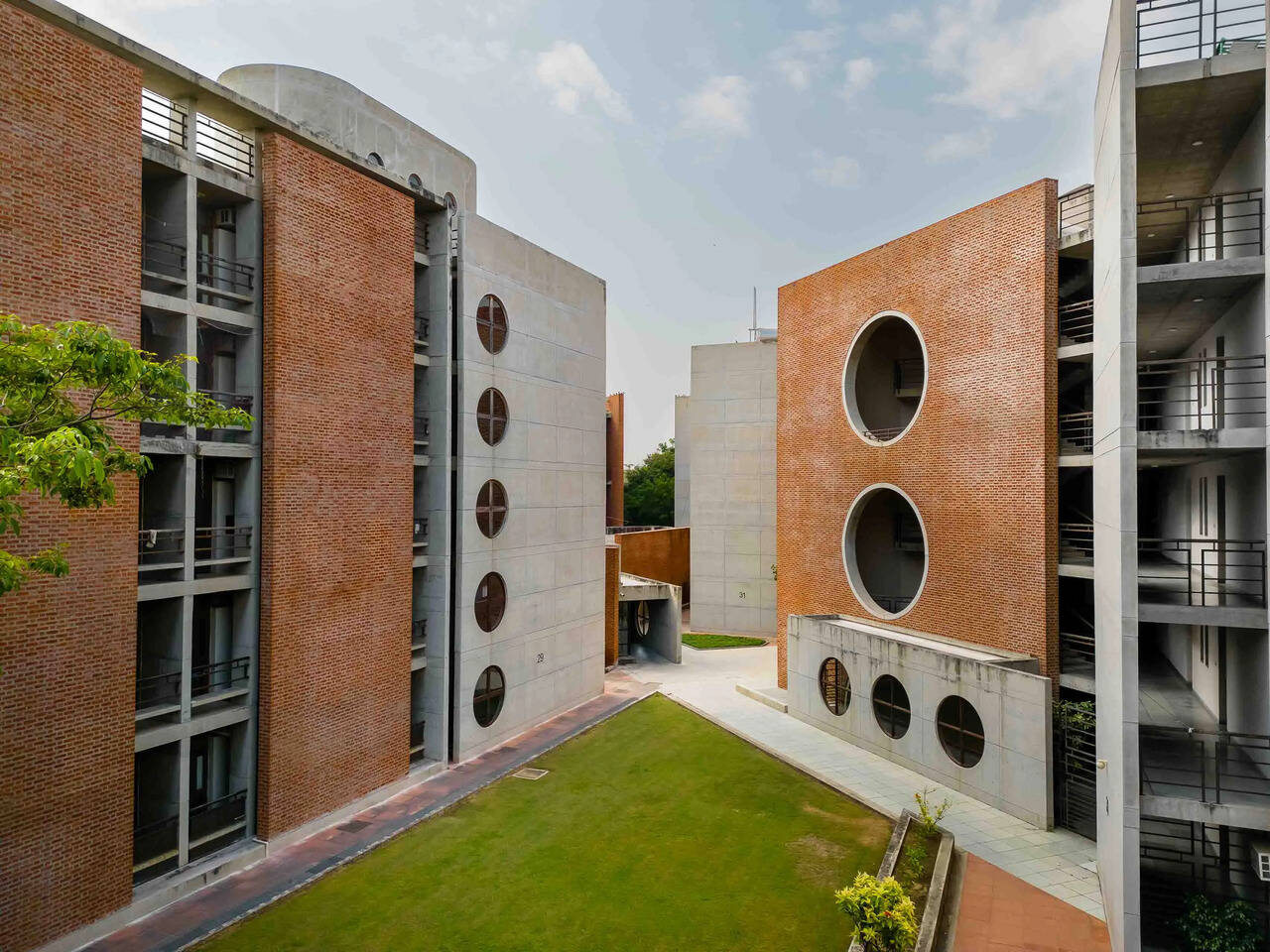 Ahmedabad: IIM Ahmedabad: All You Need to Know About Programs ...