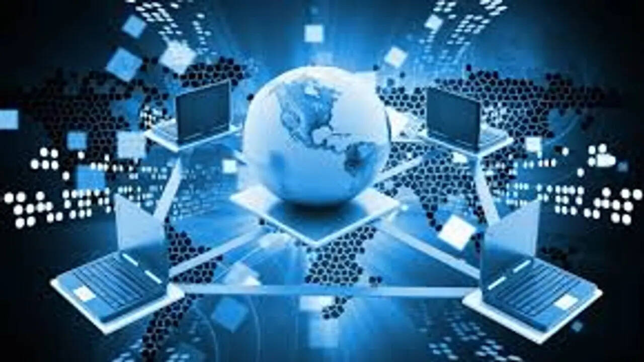 Computer Science vs Information Technology: Which One Should You Choose ...